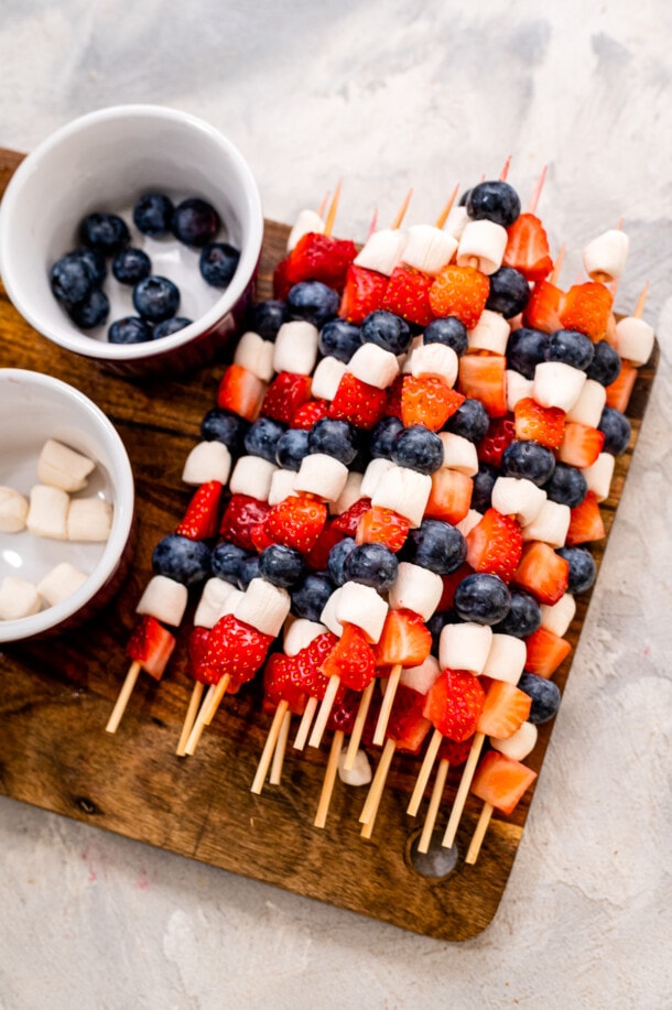 4th of July Fruit Kabobs - Kids Activity Zone