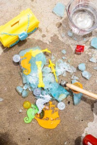 Ice Block Treasure Hunt - Pirate Themed! - Kids Activity Zone