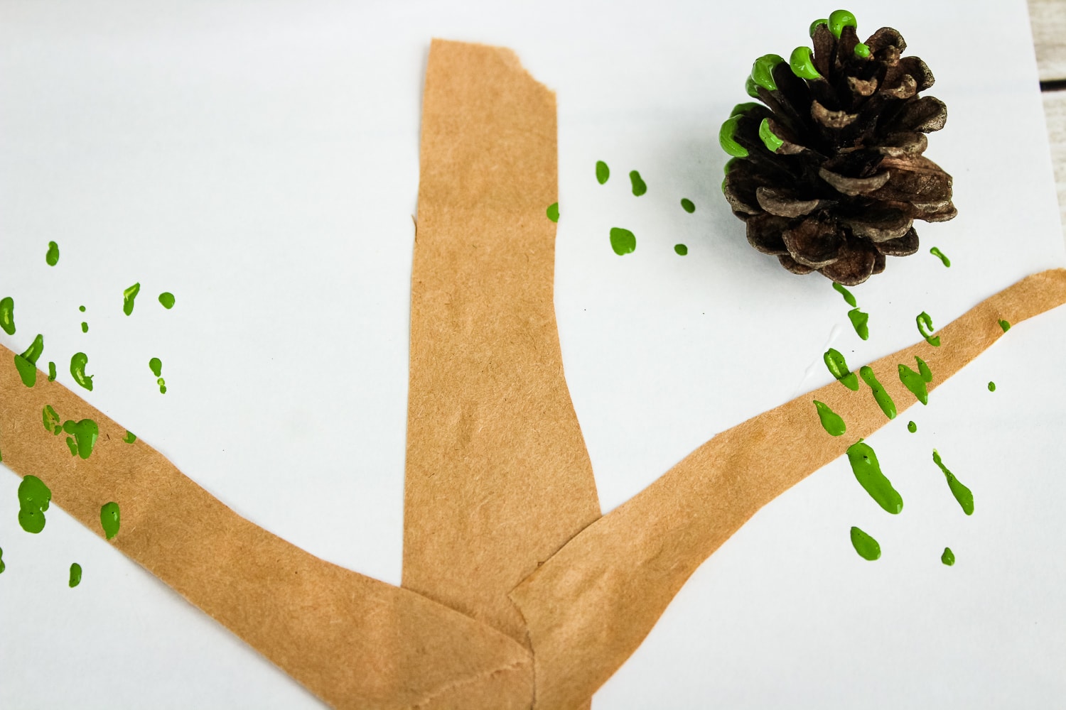 Pine Cone Painted Fall Tree Craft - Kids Activity Zone