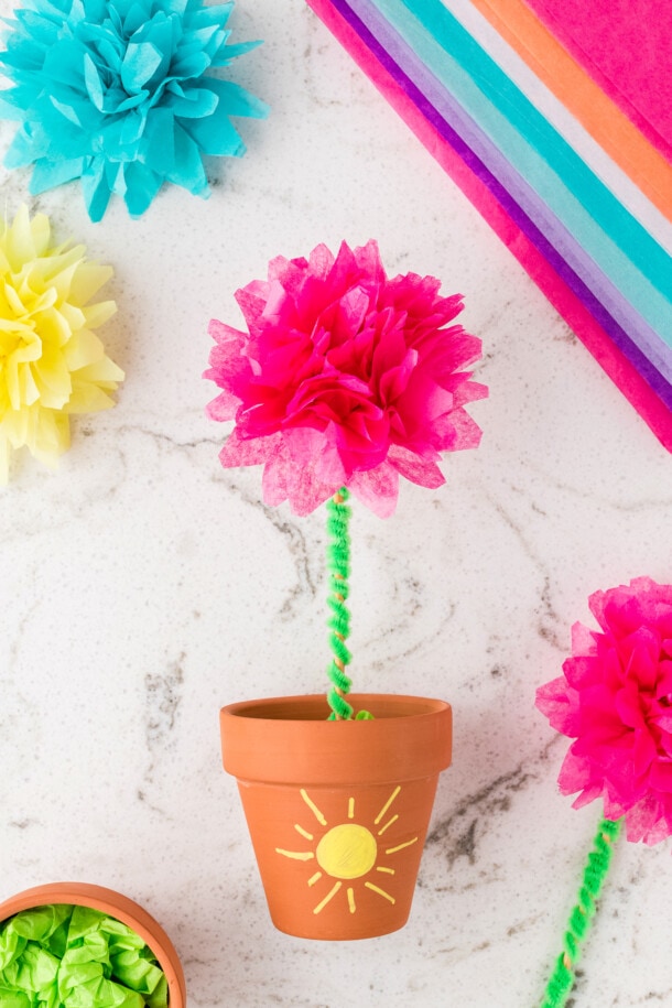 Easy to Make Tissue Paper Flowers! - Kids Activity Zone