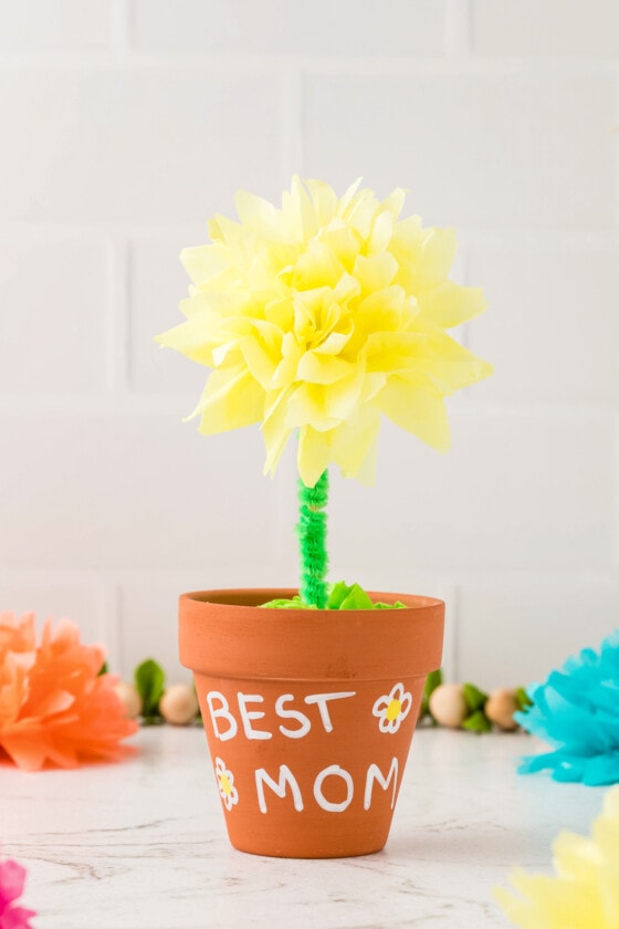 Easy to Make Tissue Paper Flowers! - Kids Activity Zone