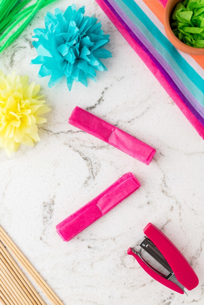 Easy to Make Tissue Paper Flowers! - Kids Activity Zone