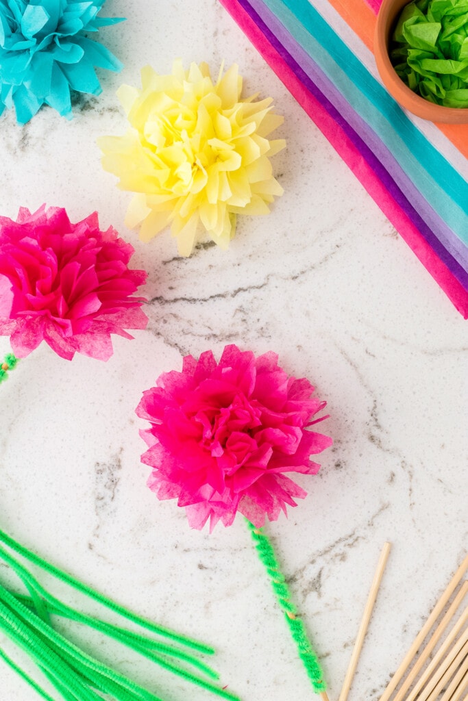 Easy to Make Tissue Paper Flowers! - Kids Activity Zone