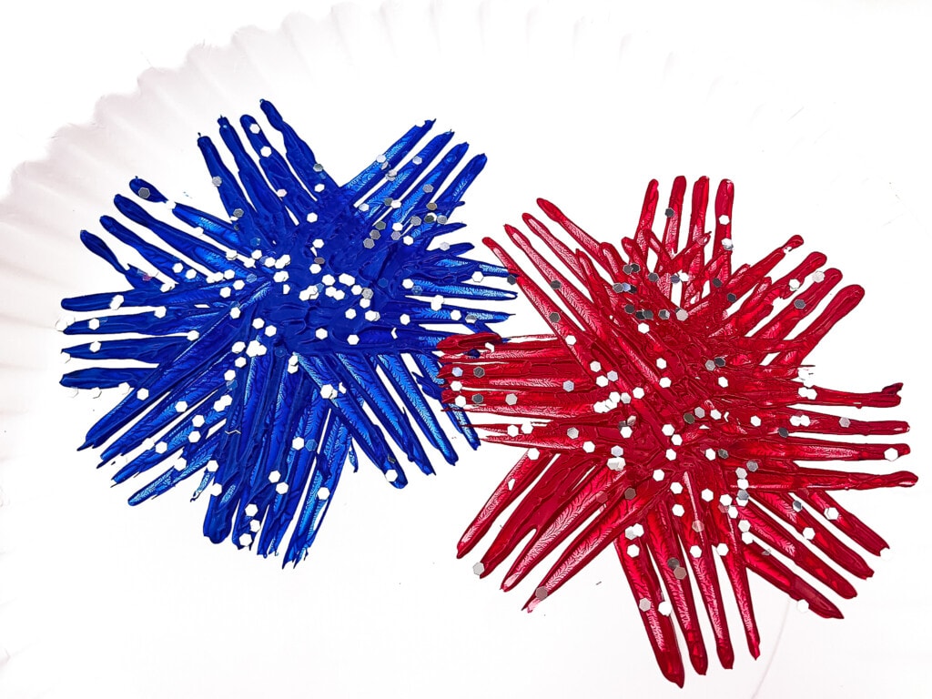 Paper Plate Fork Fireworks - Easy 4th of July Craft! - Kids Activity Zone