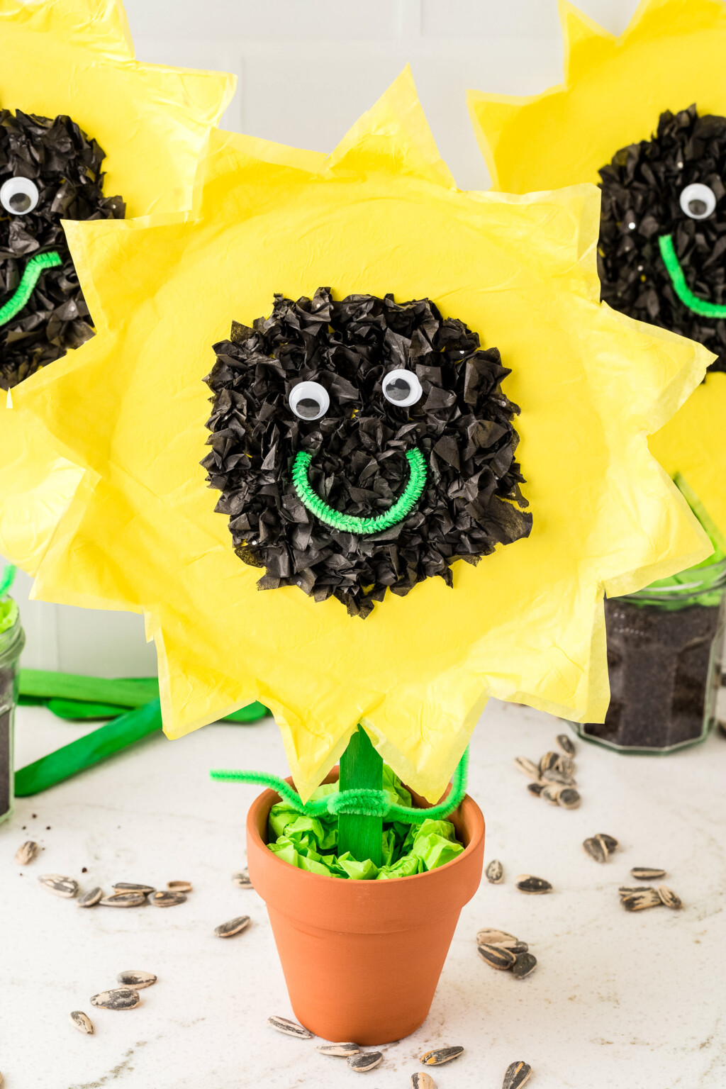 Paper Plate Sunflower Craft - Easy Summer Craft! - Kids Activity Zone