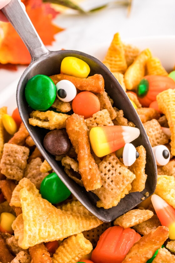 Halloween Snack Mix - Kids Activity Zone