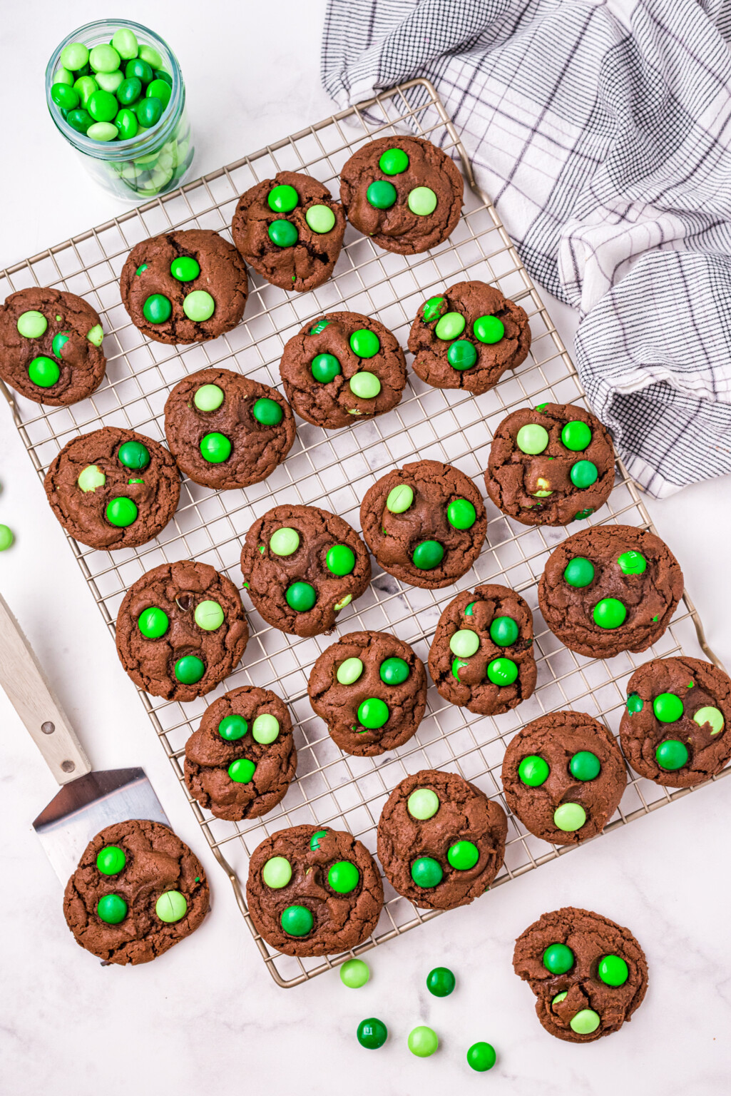 Chocolate Mint M&M Cookies - Kids Activity Zone