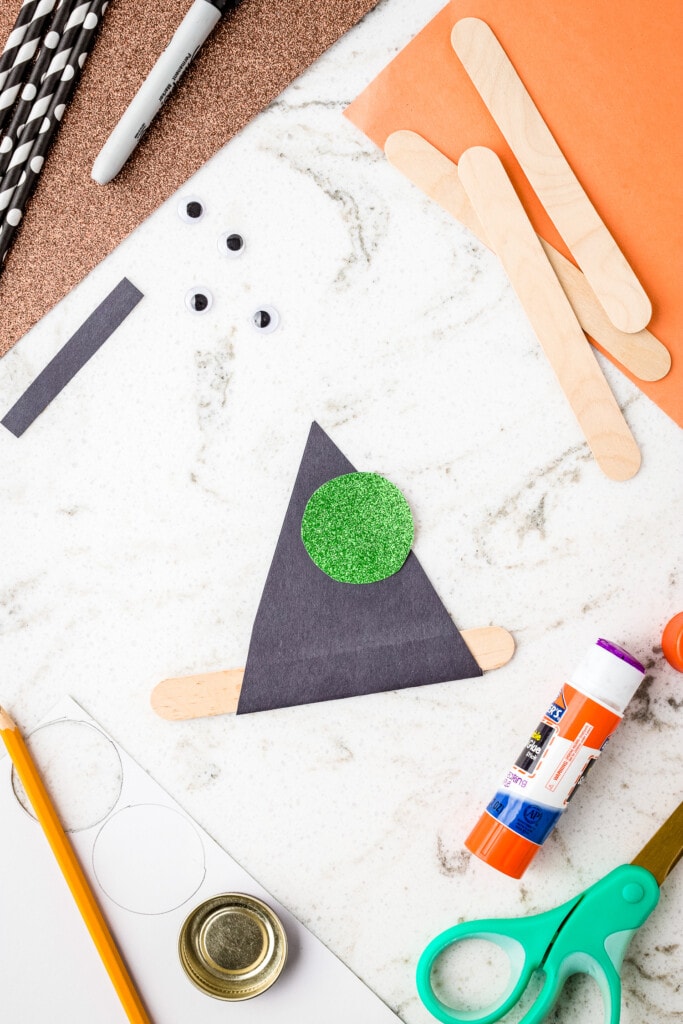 Witch on a Broomstick Craft - Kids Activity Zone
