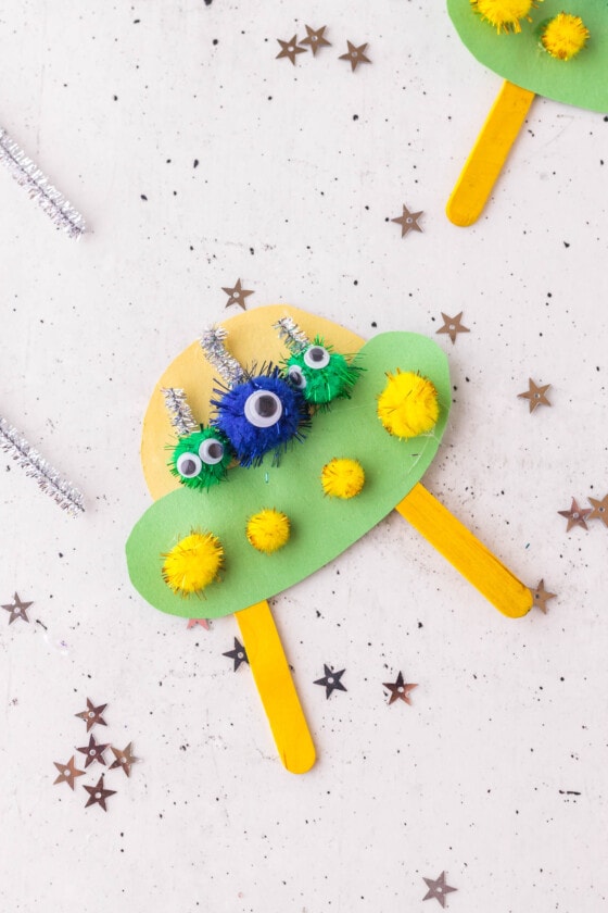 Alien Spaceship Craft - Kids Activity Zone