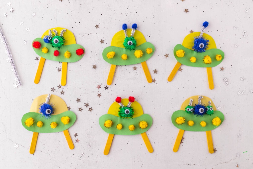 Alien Spaceship Craft - Kids Activity Zone