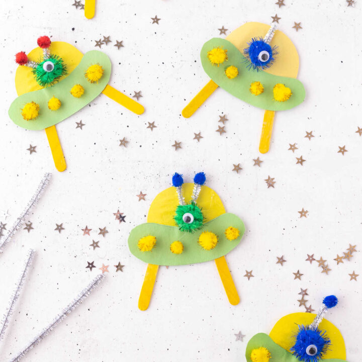 Alien Spaceship Craft - Kids Activity Zone