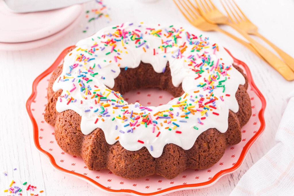 Rainbow Bundt Cake - Kids Activity Zone