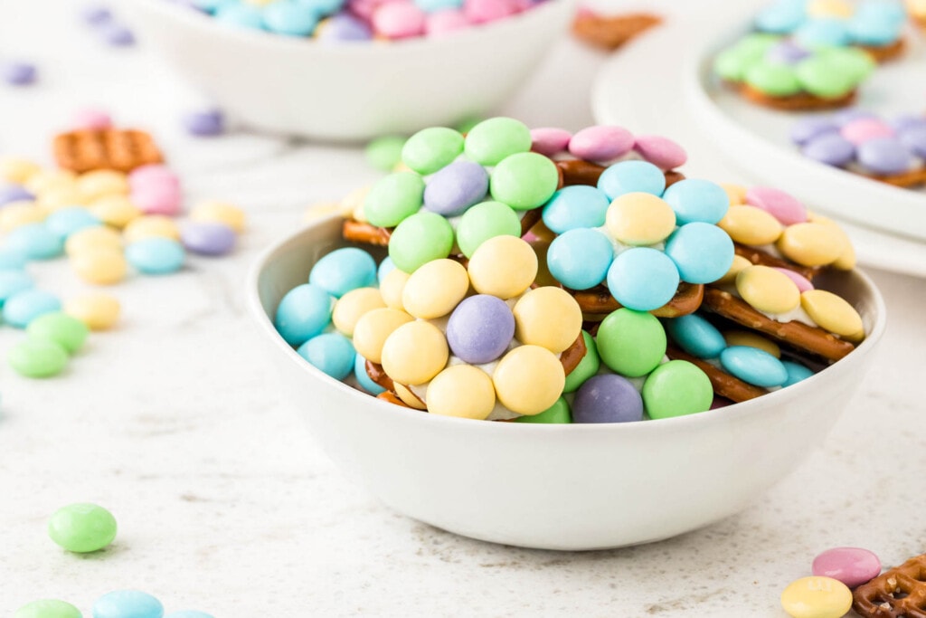 Flower Pretzels - Kids Activity Zone