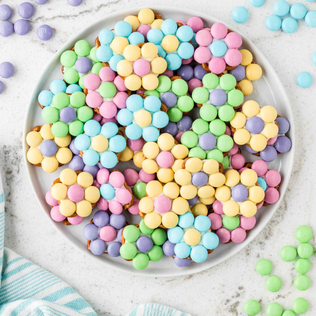 Flower Pretzels - Kids Activity Zone