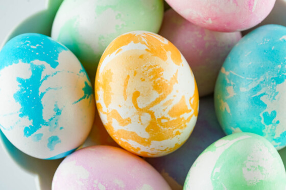 Marble Dyed Eggs - Kids Activity Zone