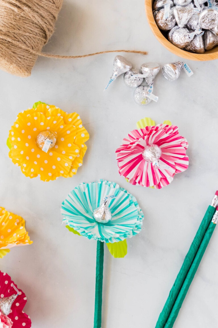 Flower Pencil Craft - DIY Teacher Gift! - Kids Activity Zone