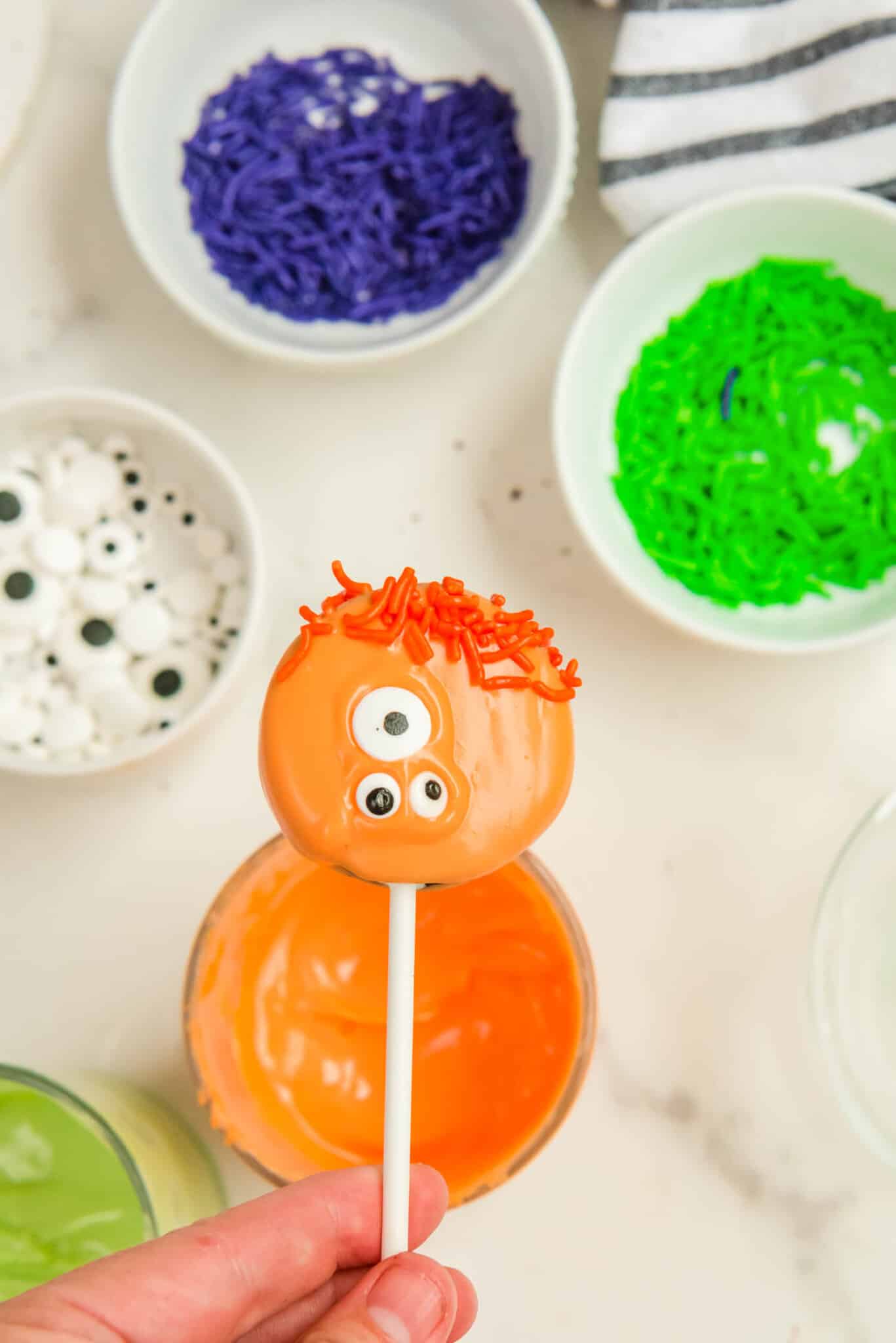 Monster Oreo Pops - Kids Activity Zone