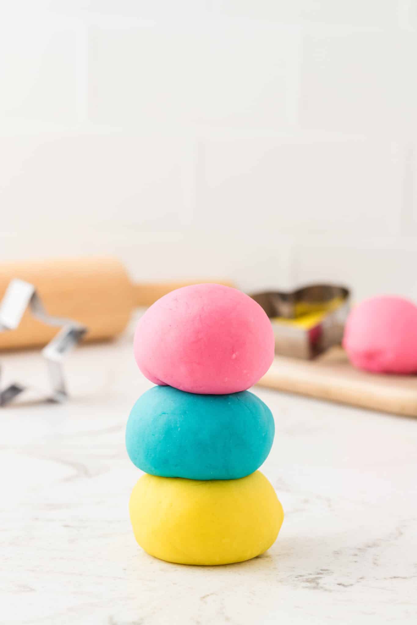 How To Make Microwave Playdough (Quick And Easy) - Kids Activity Zone