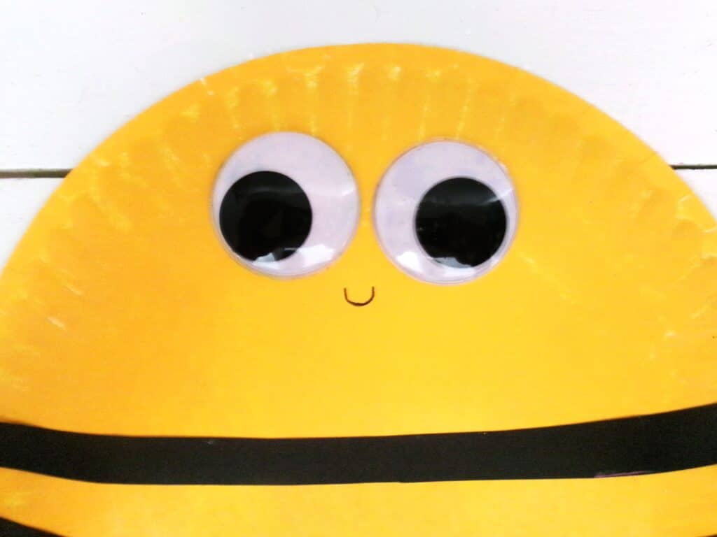 Bee Handprint Craft: Easy And Fun For Kids - Kids Activity Zone