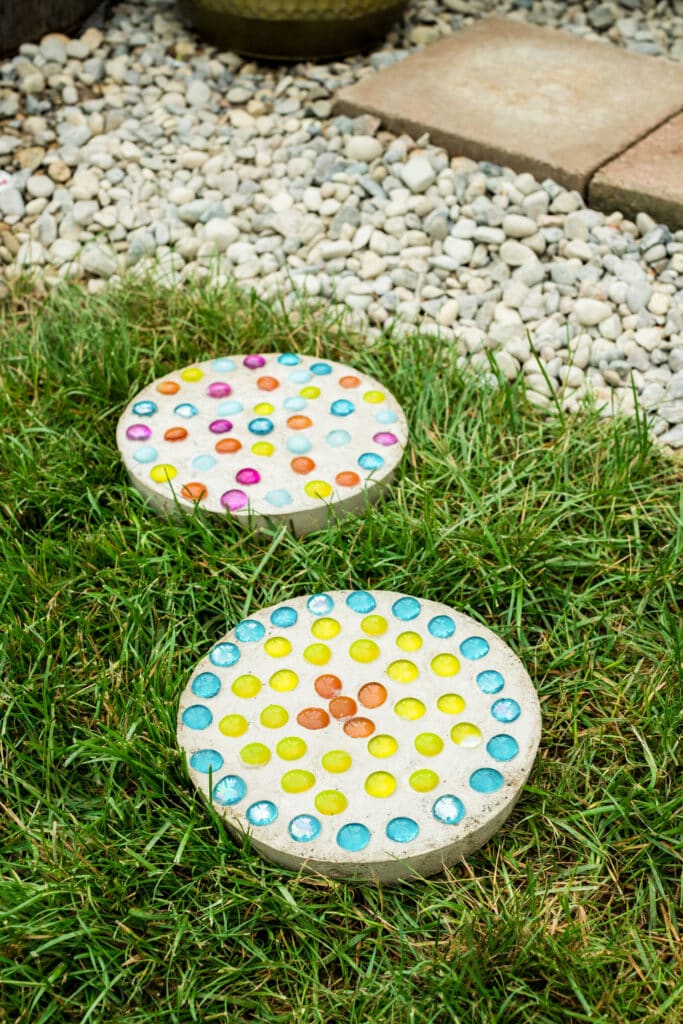 How To Make DIY Stepping Stones With Kids - Kids Activity Zone