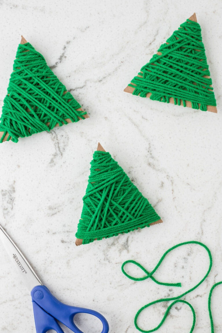 Yarn Wrapped Christmas Tree Craft - Kids Activity Zone